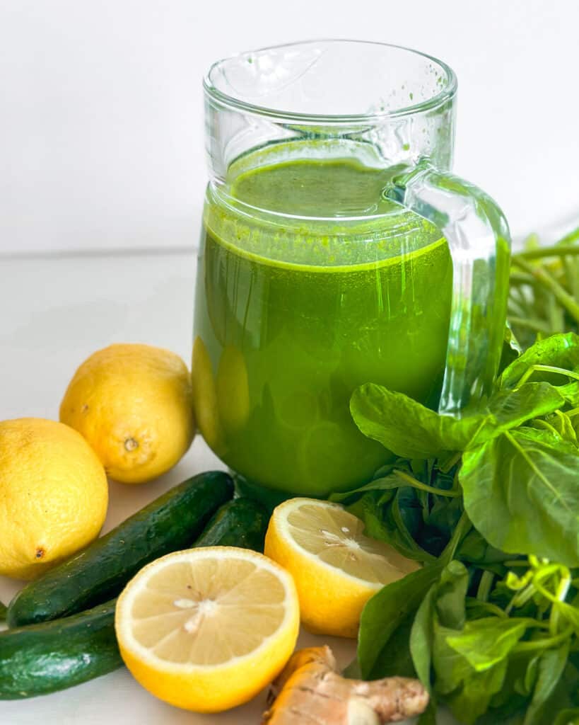How To Make A Green Juice Recipe With Pineapple