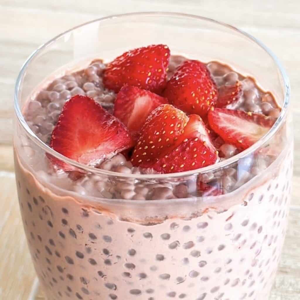 How To Make An Asian Dessert, Strawberry Sago With Chocolate.